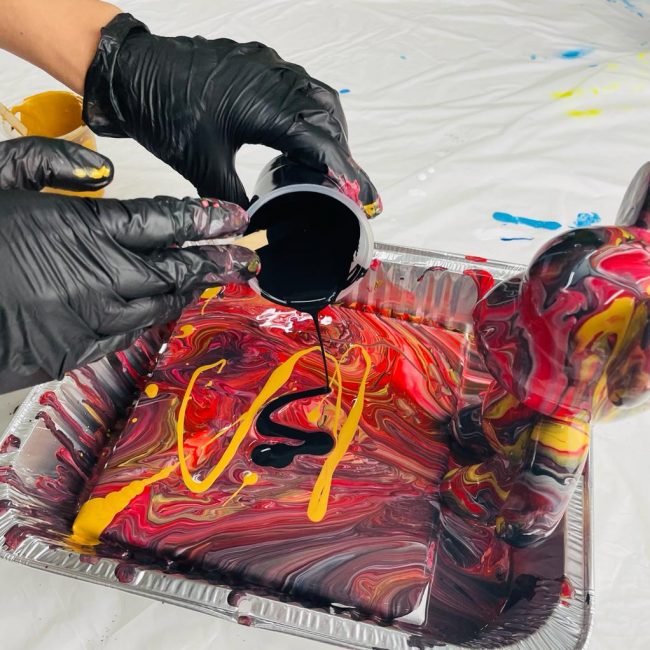 #1 Best Acrylic Pour Bear Workshops In Singapore | Craft Labs